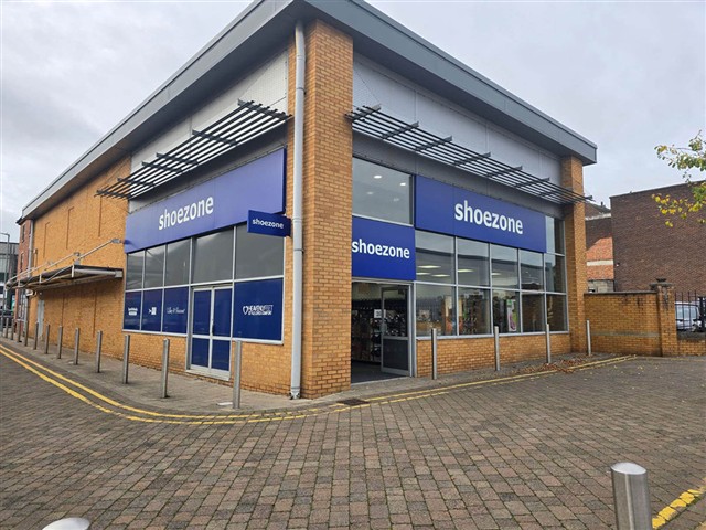 Shoe Shops in Tunstall shoezone